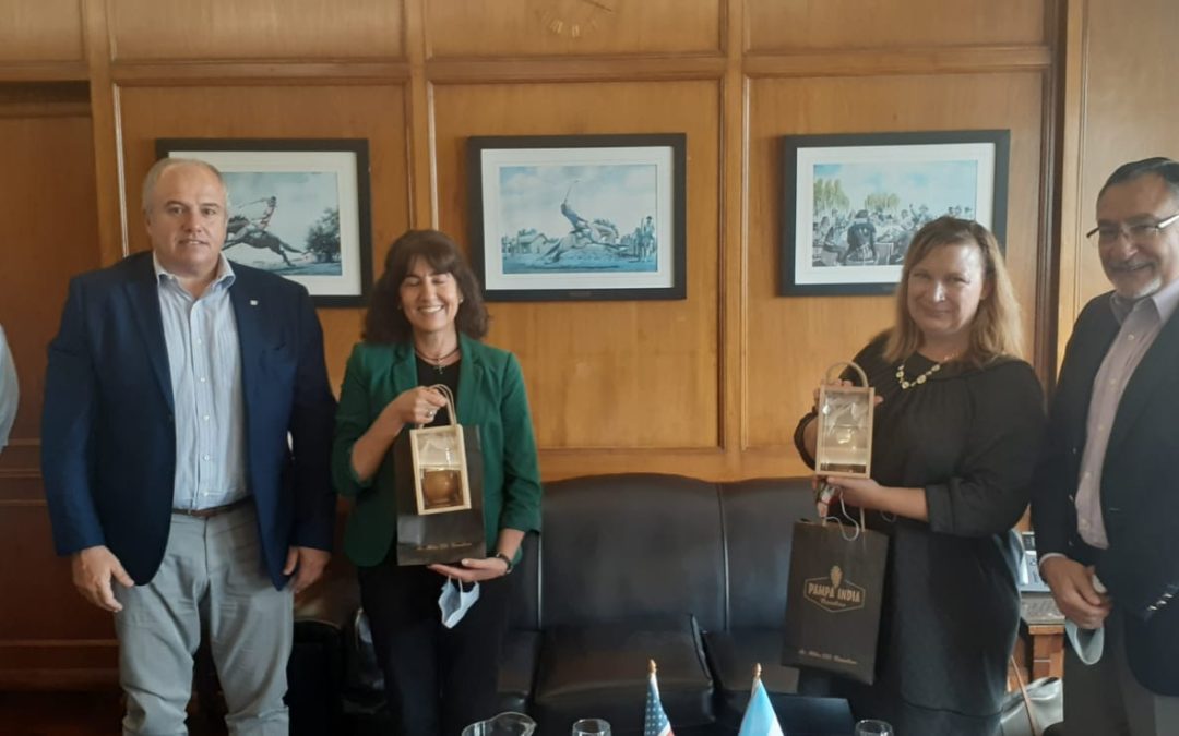 Visita protocolar de la nueva consejera agrícola de Estados Unidos ...